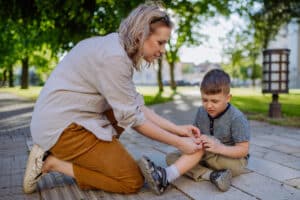 When Your Child Falls: Signs It's Time for Pediatric Physical Therapy ...